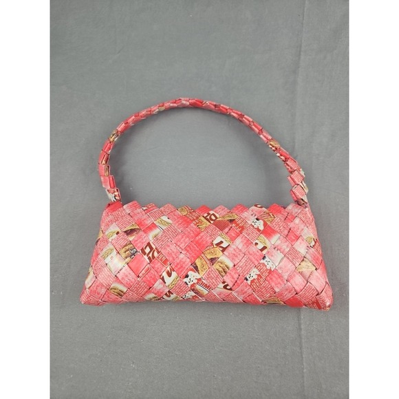 The Unbranded Brand | Bags | Wrapper Purse With Working Zipper 9 X 5 ...
